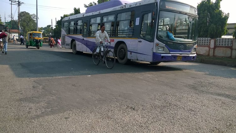 Route Fixed Of 105 City Buses For Defence Expo - Amar Ujala Hindi News ...