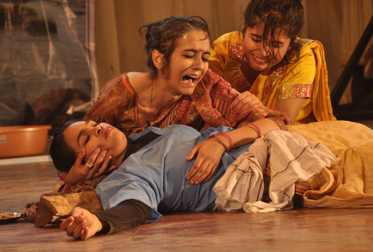 Best Hindi Poems Of Famous Classic Indian Poets - Amarujala Kavya