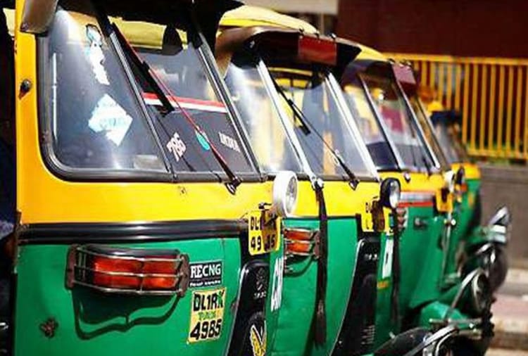 टेंपो चालकों ने बैठक कर बढ़ाया किराया - Tempo Drivers Upgraded Hire ...