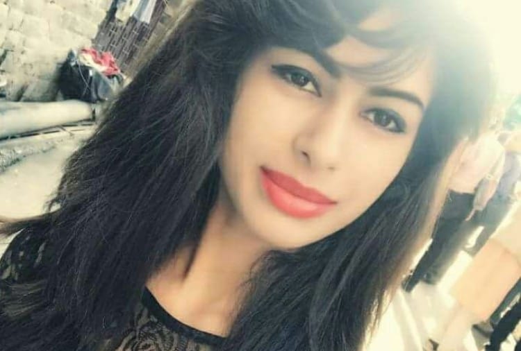 नेहा ने चलाया हस्ताक्षर अभियान, सीएम ने भी दिया समर्थन - Miss Glory Of ...