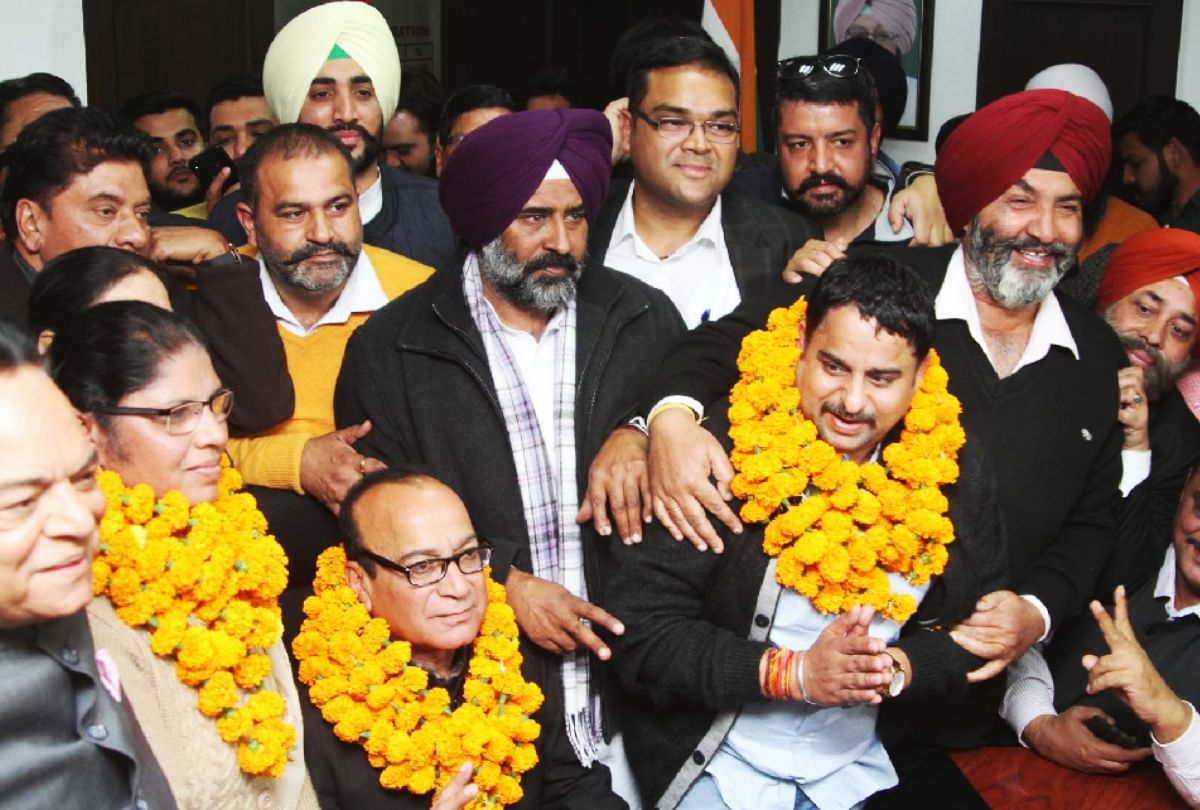 'राजा' के सिर पर जालंधर मेयर का ताज, सुरिंदर कौर बनीं सीनियर डिप्टी ...