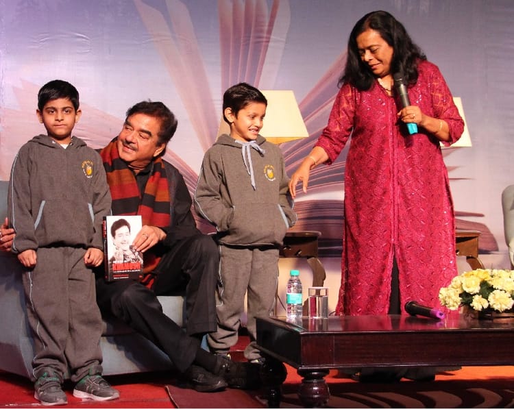 Shatrughan Sinha Spoke His Famous Dialogue Khamosh In Dehradun - Amar ...