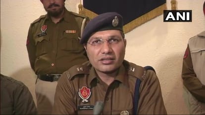 Man Posing As An Ips Officer Arrested By Ludhiana Police - Amar Ujala ...