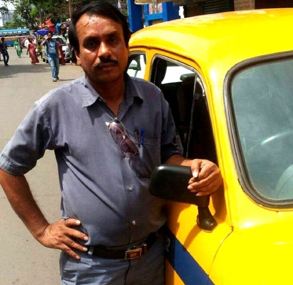 Story Of Saidul Laskar- Taxi Driver Construct Hospital - Amar Ujala ...