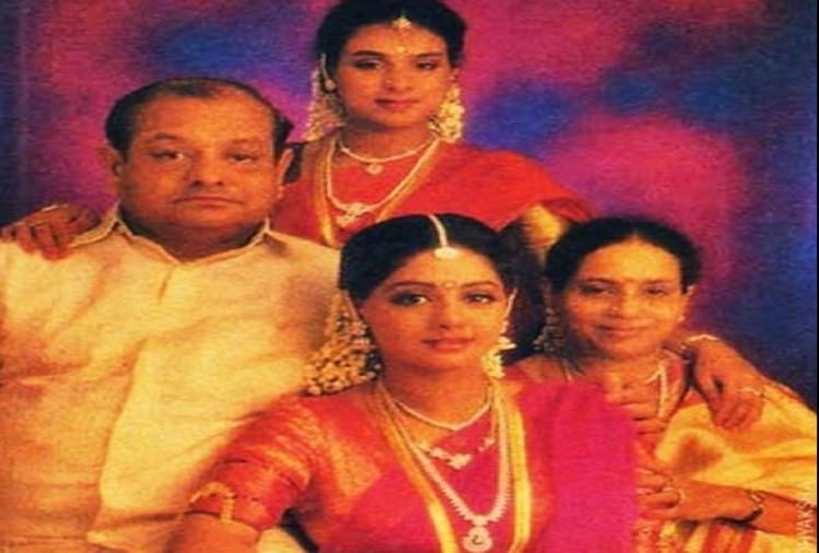 क्या आपने देखा श्रीदेवी का परिवार, एक बहन, दो सौतेले भाई और 4 बच्चे ...