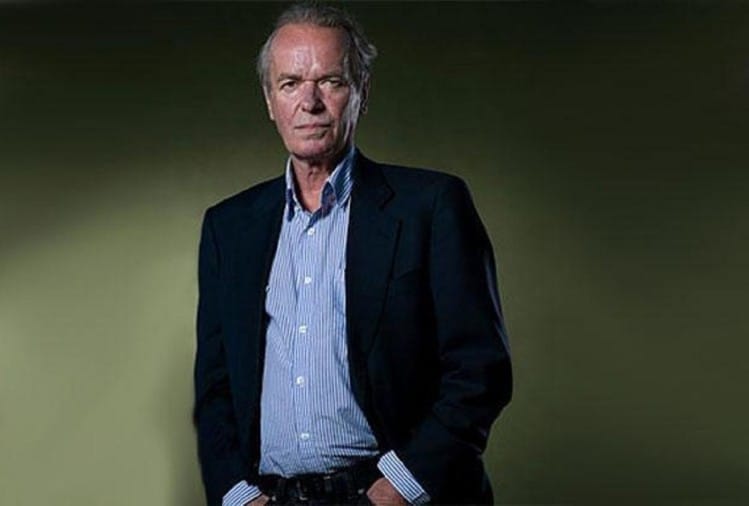 'अतीत को भुलाने पर वर्तमान अविस्मरणीय हो जाता है' - Biography Martin ...