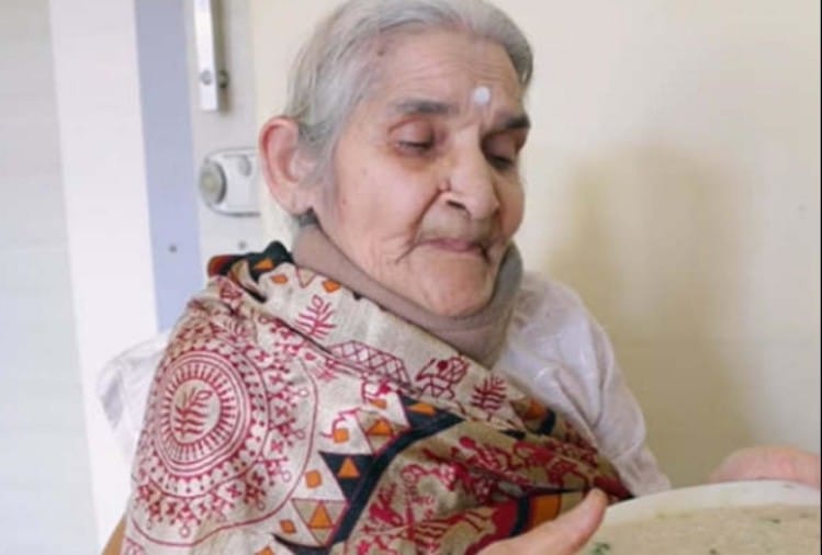 85 की उम्र में 'अम्मा' ने बॉलीवुड में की धमाकेदार एंट्री, 'रेड' में ...