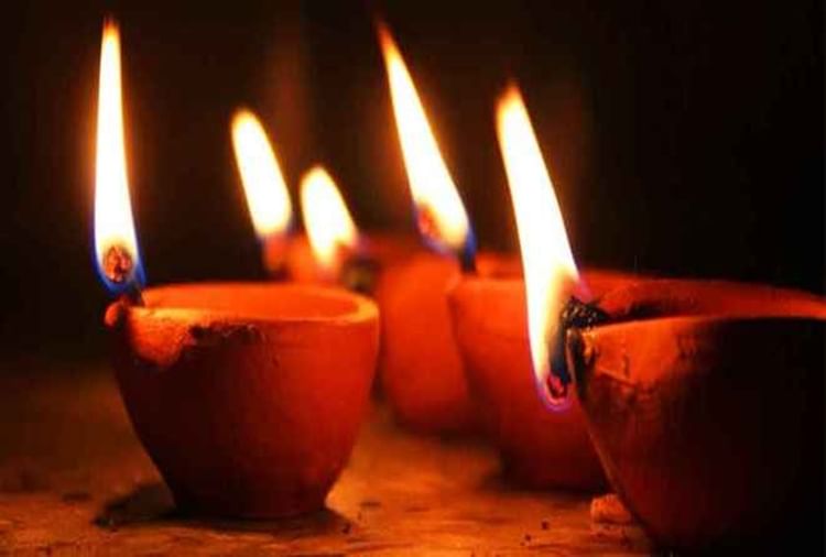 The Mantra Of Enlightening The Deepak Know Importance Of Deepak During ...