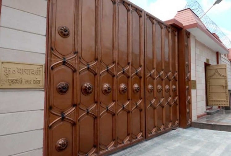 सबसे बड़े बंगले में रहेंगी मायावती तो गृहमंत्री राजनाथ सिंह का आशियाना ...