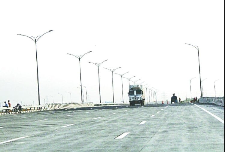 Epe:मेपल हाईवे ने भारत के पहले सोलर-पावर्ड एक्सप्रेसवे काअधिग्रहण किया ...