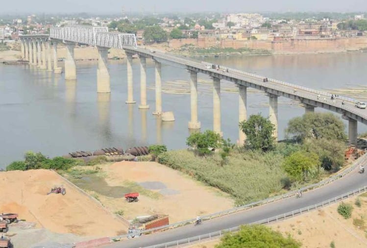 बनारस के लिए कई दुश्वारियां लेकर आने वाला है गंगा पर बना सामने घाट पुल ...