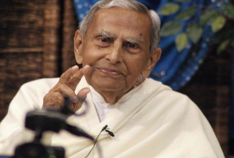 आध्यात्मिक गुरु दादा वासवानी का 99 साल की उम्र में निधन - Spiritual ...