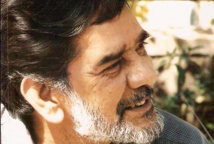 Rajesh Joshi Kavita:राजेश जोशी की कविता 'नामुमकिन है यह बतलाना कि एक ...