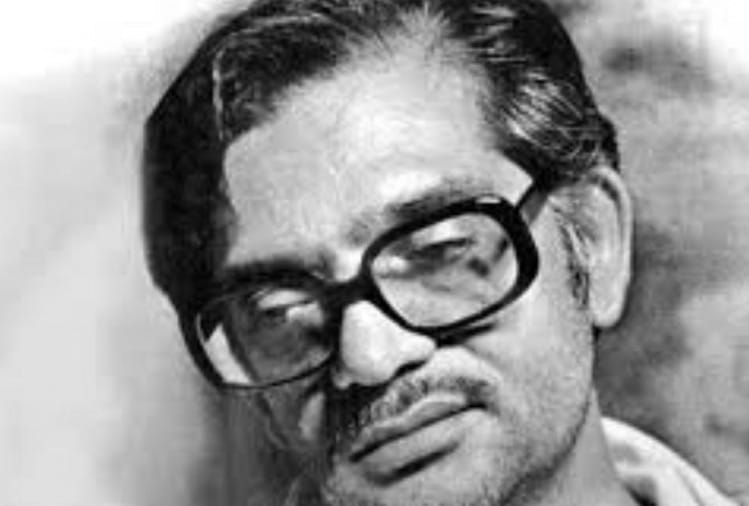 Gulzar Selected Nazm Collection - Amar Ujala Kavya - Gulzar Poetry ...