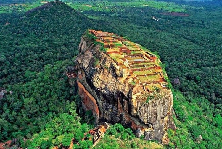 रावण का शव देखना है तो इस गुफा में जाना होगा, जानिए विभीषण ने अंतिम ...