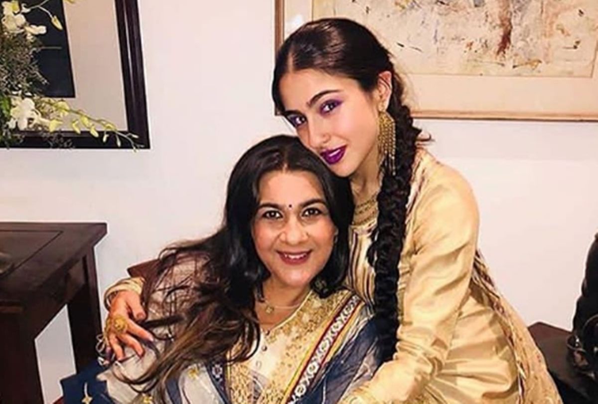 Saif Ex Wife Amrita Singh Gets Emotional During Kedarnath Script Narration With Sara Ali Khan ...