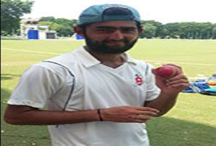 आखिर कौन है शिवा सिंह, जिसने अपनी 360 डिग्री गेंदबाजी एक्शन से क्रिकेट ...