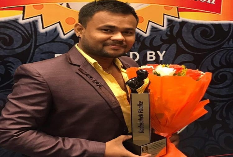 Rakhi Is So Excited To Work With Bhojpuri Singer Deepak Dildar - Amar ...