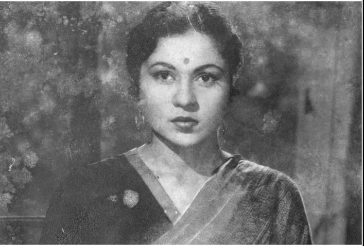 Nirupa Roy:अमिताभ बच्चन की 'मां' को सचमुच की देवी मान पैर छूते थे लोग ...
