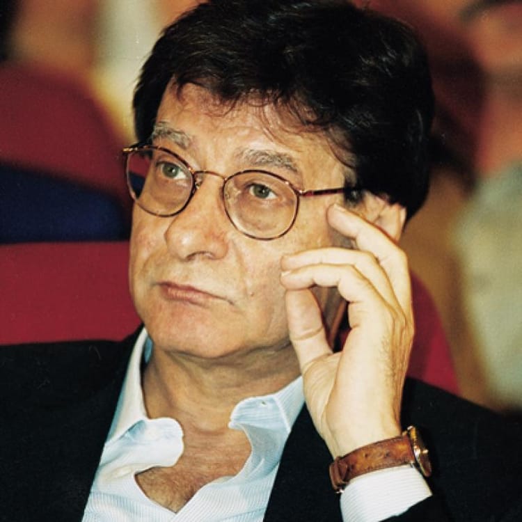 Palestine Poet Mahmood Darwish Poetry In Hindi - Amar Ujala Kavya ...