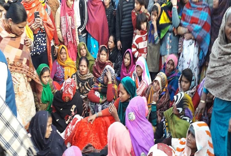 Khyala Case: After Mother And Father Son Dies - Amar Ujala Hindi News ...