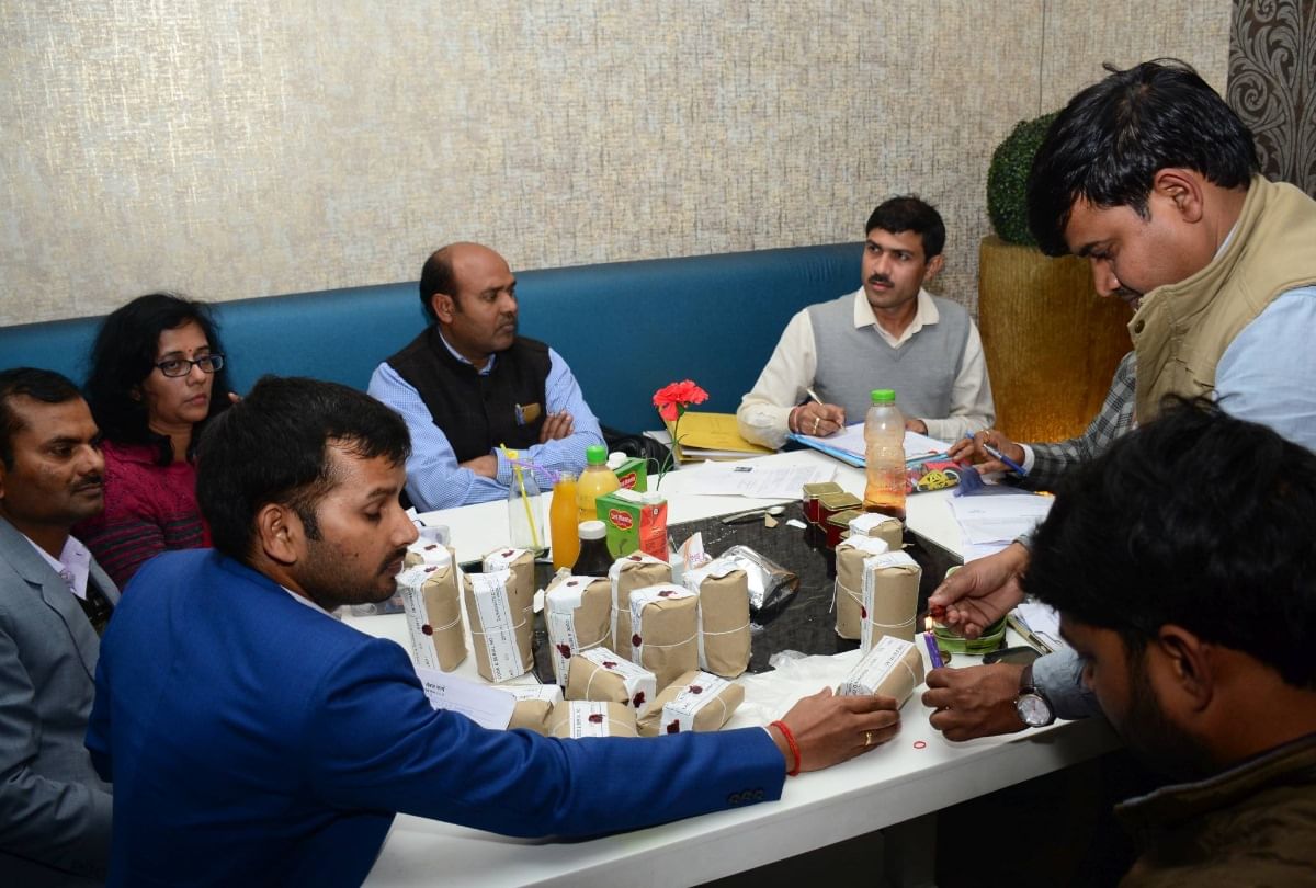 लखनऊ के इस शानदार रेस्टोरेंट पर पड़ा छापा, रोटी में मिला था कॉकरोच ...