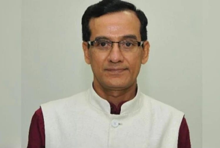 Andhra Ias Officer Patnala Basanth Kumar Spending Rs.18000 On Wedding ...