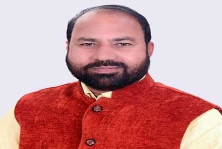 Meerut:सपा विधायक रफीक अंसारी ने मांगा चौथा गनर, एसपी सिटी ने तीसरा भी ...