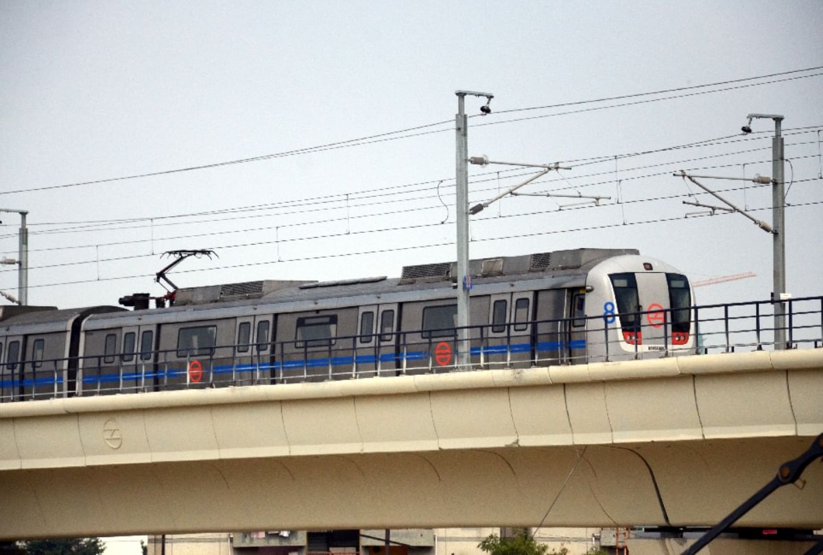 Metro Rail Run From Solar Energy For The First Time - Amar Ujala Hindi ...