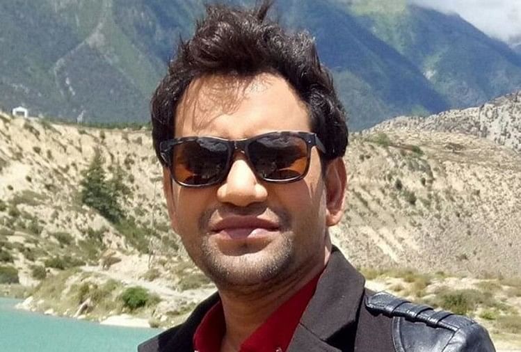 Nirahua Birthday:करोड़ों की जमीन और आलीशान घर के मालिक हैं निरहुआ, कभी ... Nirahua Birthday:करोड़ों की जमीन और आलीशान घर के मालिक हैं निरहुआ, कभी ...