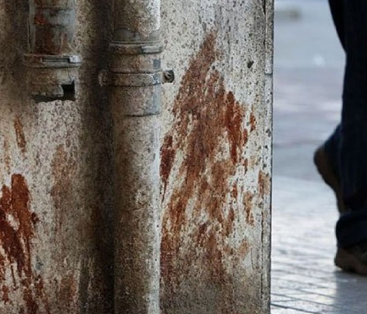 Ahmedabad Municipal Corporation Fined 100 Rupees On Man Who Spitting ...