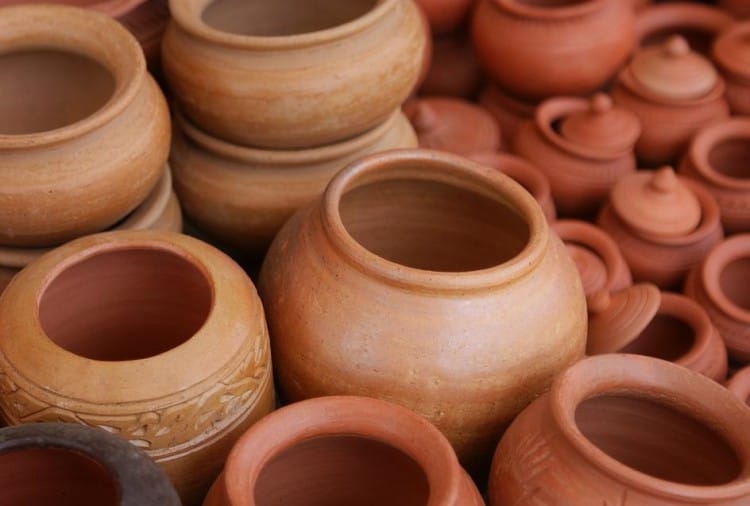 गर्मी के दिन और मिट्टी के बर्तनः सुराही और घड़े की याद से कौन मन अछूता ...