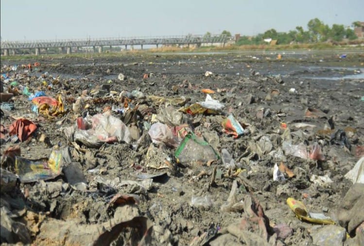 Yamuna River Water Pollution Encress In Agra From Kailash Ghat To Taj ...