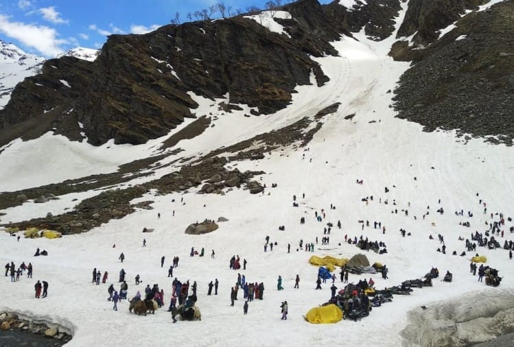 देखिए 11 हजार फीट ऊंचाई पर जन्नत जैसे नजारे, आप भी चले आइए - Tourist ...