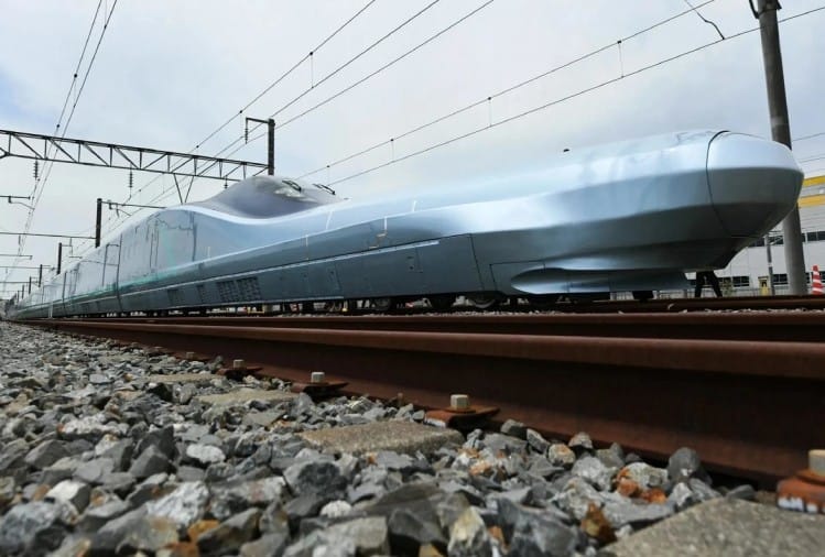 World's Fastest Bullet Train Alfa-x Starts Test Run In Japan Speed Of ...