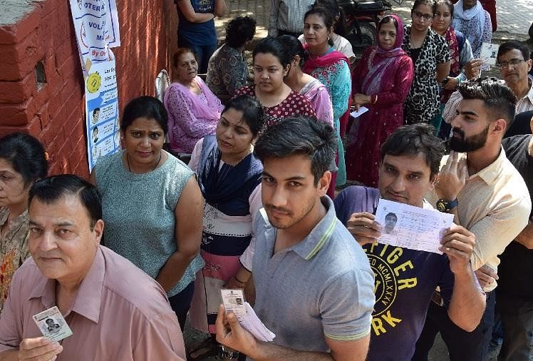 लोकसभा चुनाव 2019 तीन करोड़ खर्च फिर भी पोलिंग बूथ पर नहीं पहुंचे 29
