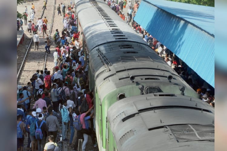 Shamli Railway Station, Filled With Candidates For Army Recruitment ...