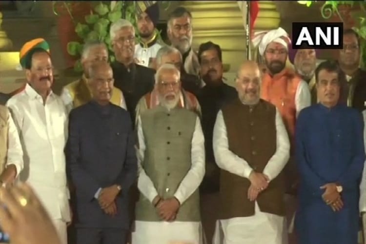 Narendra Modi And Members Of His Cabinet Appear In Unique Style Of ...