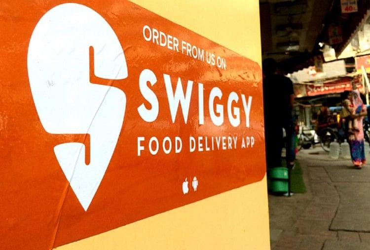 Swiggy Takes Down Egg Omelette Ad Billboard For Holi After Backlash And ... Swiggy Takes Down Egg Omelette Ad Billboard For Holi After Backlash And ...