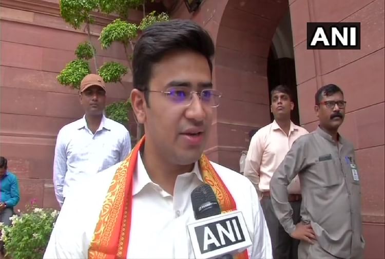 Emergency Exit Opening Row: Dmk Mp Mocked Tejasvi Surya, Says May Have To Apologize In Writing ...
