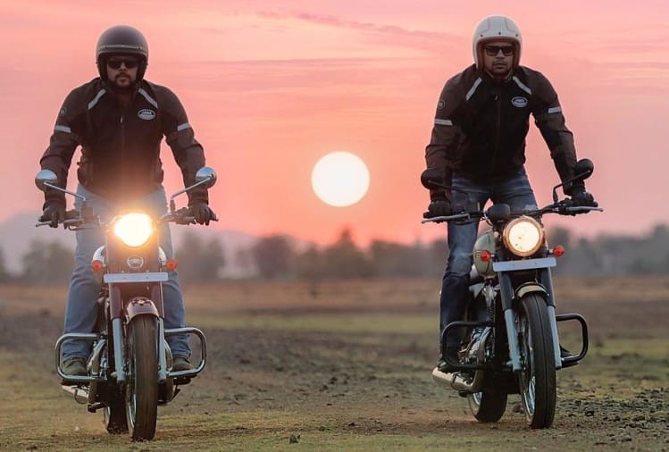Jawa Motorcycles Launched Jawa Accessories Including Helmets, Jawa ...