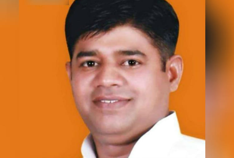 Loksabha Election 2024 Mayawati Got Big Shock In Agra Leader Left Her ...