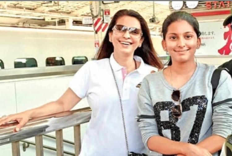 Juhi Chawla Daughter Janhvi Mehta Complete Her Schooling Look At The ...