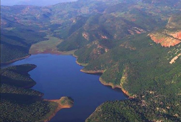 South Africa Mysterious Lake Fundudzi Water Secret - Amar Ujala Hindi ...