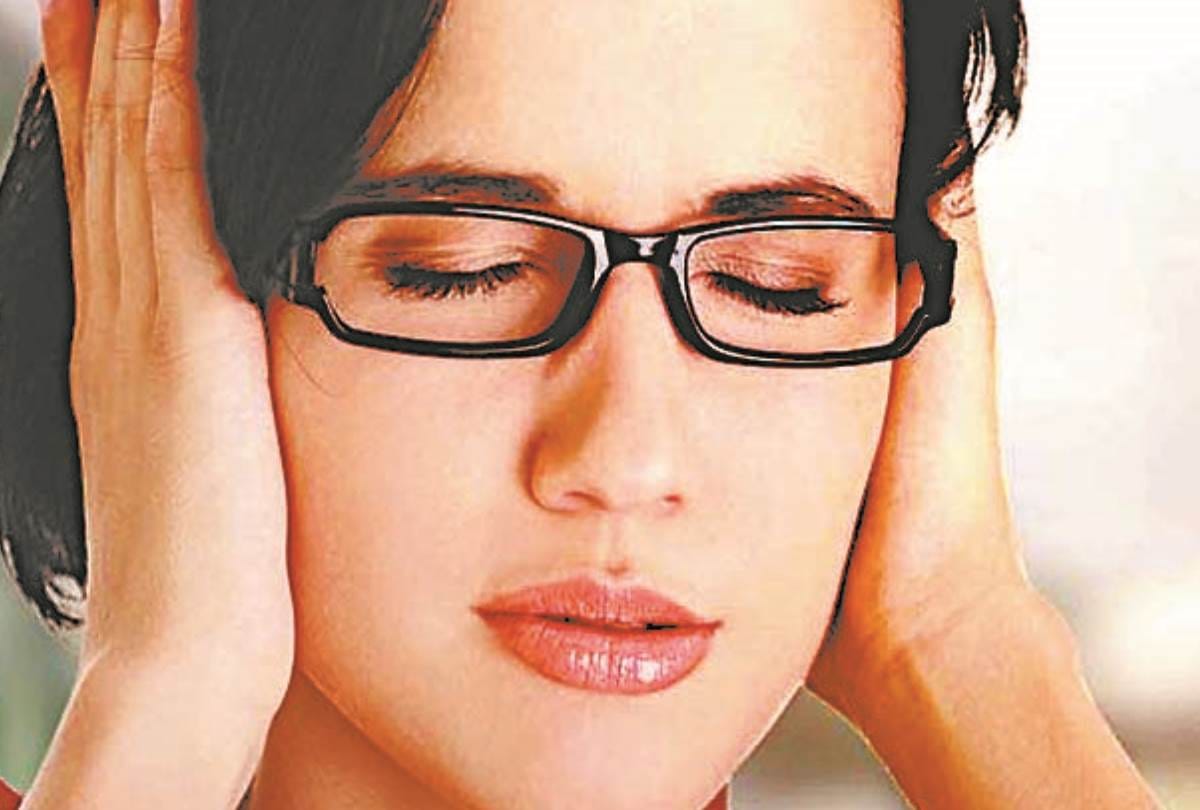 Headphones Increase Your Risk Of Hearing Loss, Ear Health Problems And ...