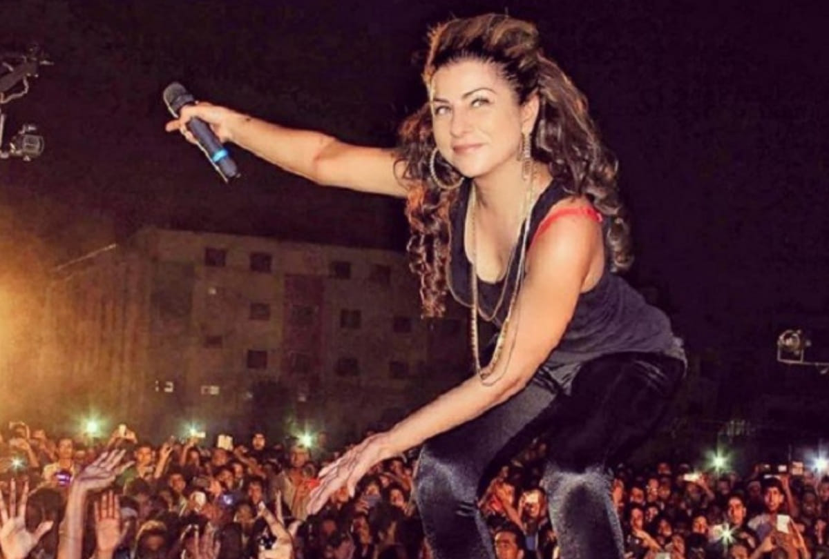 Bollywood Singer Hard Kaur Birthday Special And Her Life Unfacts ...