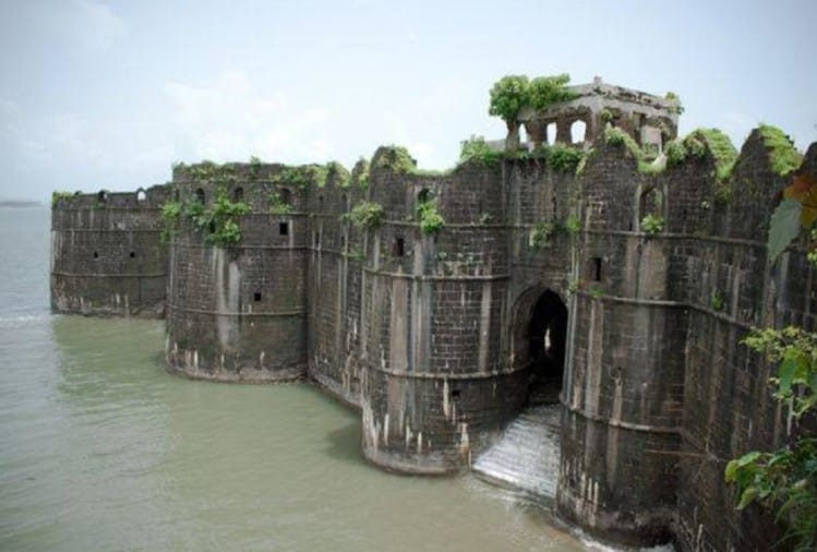 Mysterious Fort In India Murud Janjira Fort Mystery Mysterious Fresh ...