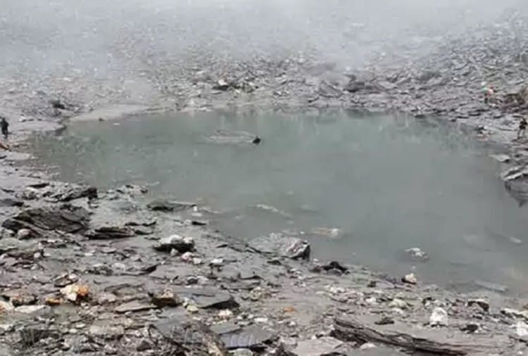 Roopkund Skeleton Lake A Himalayan Mystery Roopkund Lake History - Amar ...