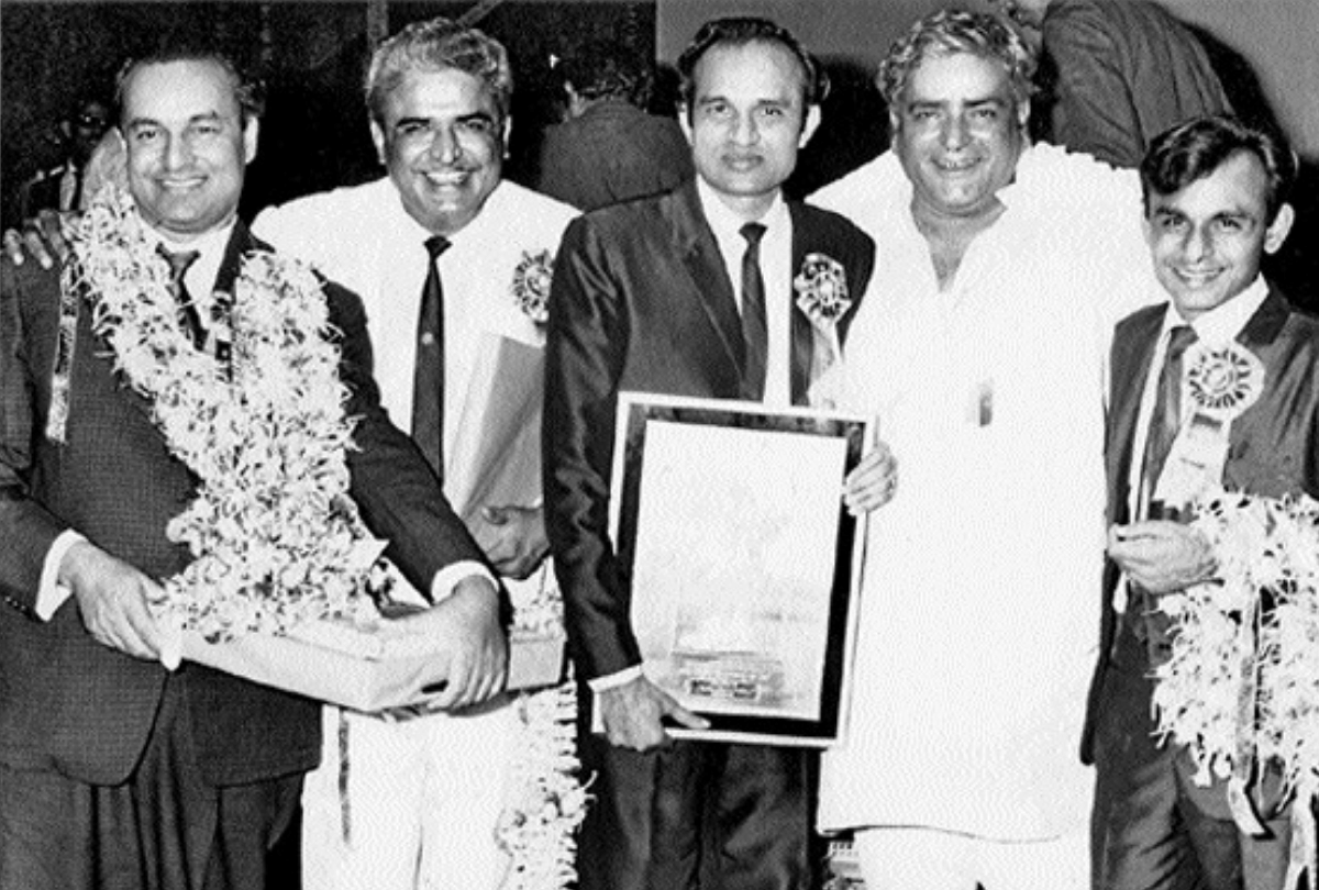 Bollywood News: Singer Mukesh Death Anniversary Special And Life Story ...