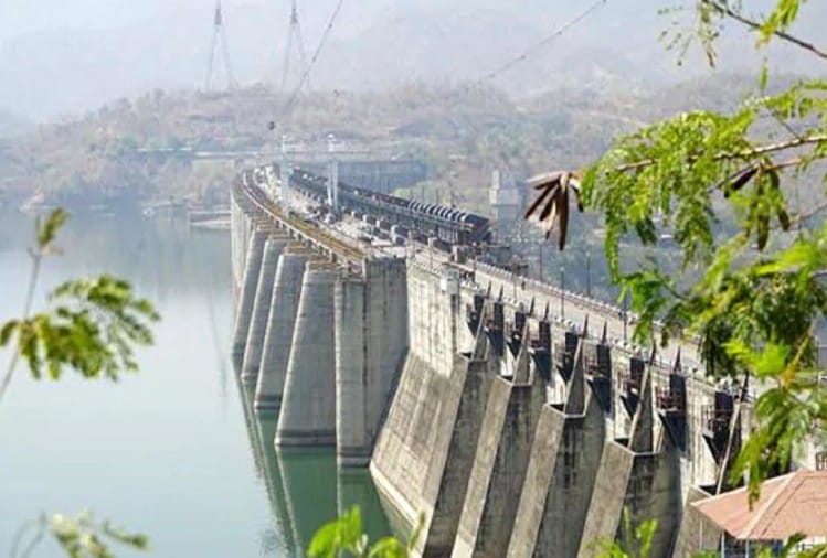 सरदार सरोवर बांध:सुप्रीम कोर्ट से वकील ने कहा- सरकार ने नहीं किया ...